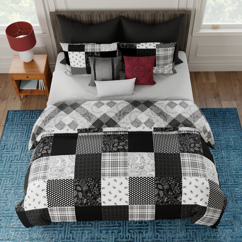 Donna Sharp London Black White Microfiber Reversible 4 Piece Quilt Set Reviews Wayfair